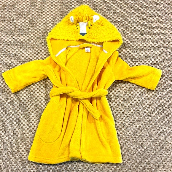 GAP | Pajamas | Baby Gap Lion Robe Yellow Lion Face And Mane On The ...